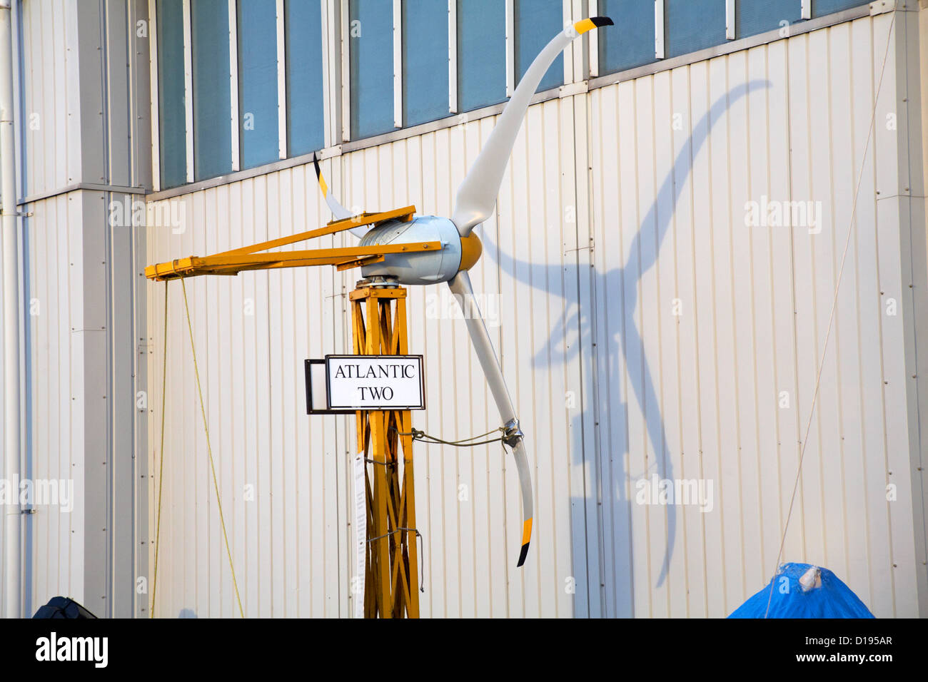Floating generator wind power blade hi-res stock photography and images ...