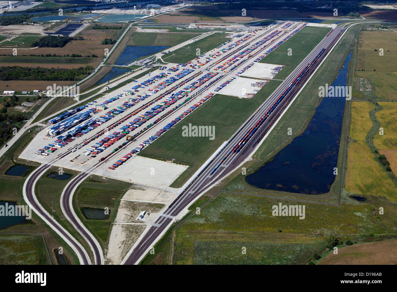 Terminal intermodal hi-res stock photography and images - Alamy
