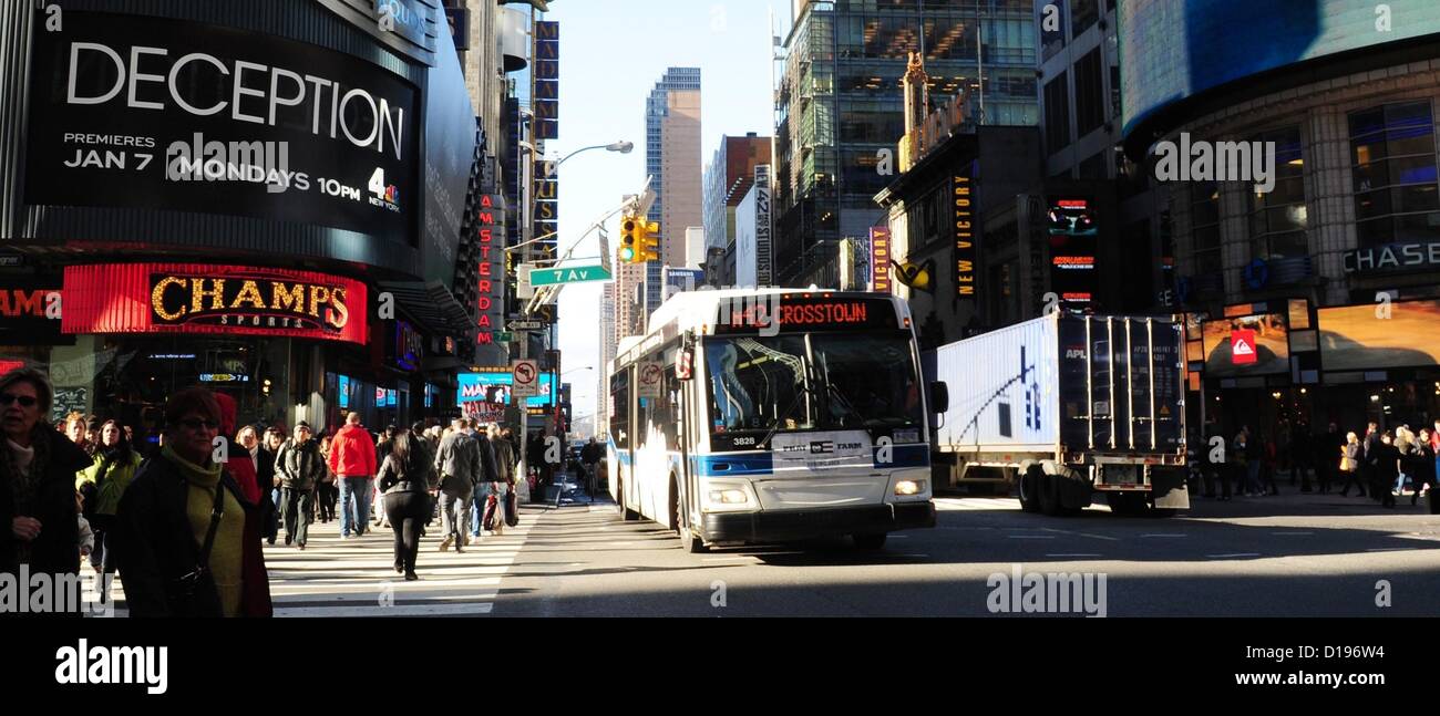 M42 bus hi-res stock photography and images - Alamy