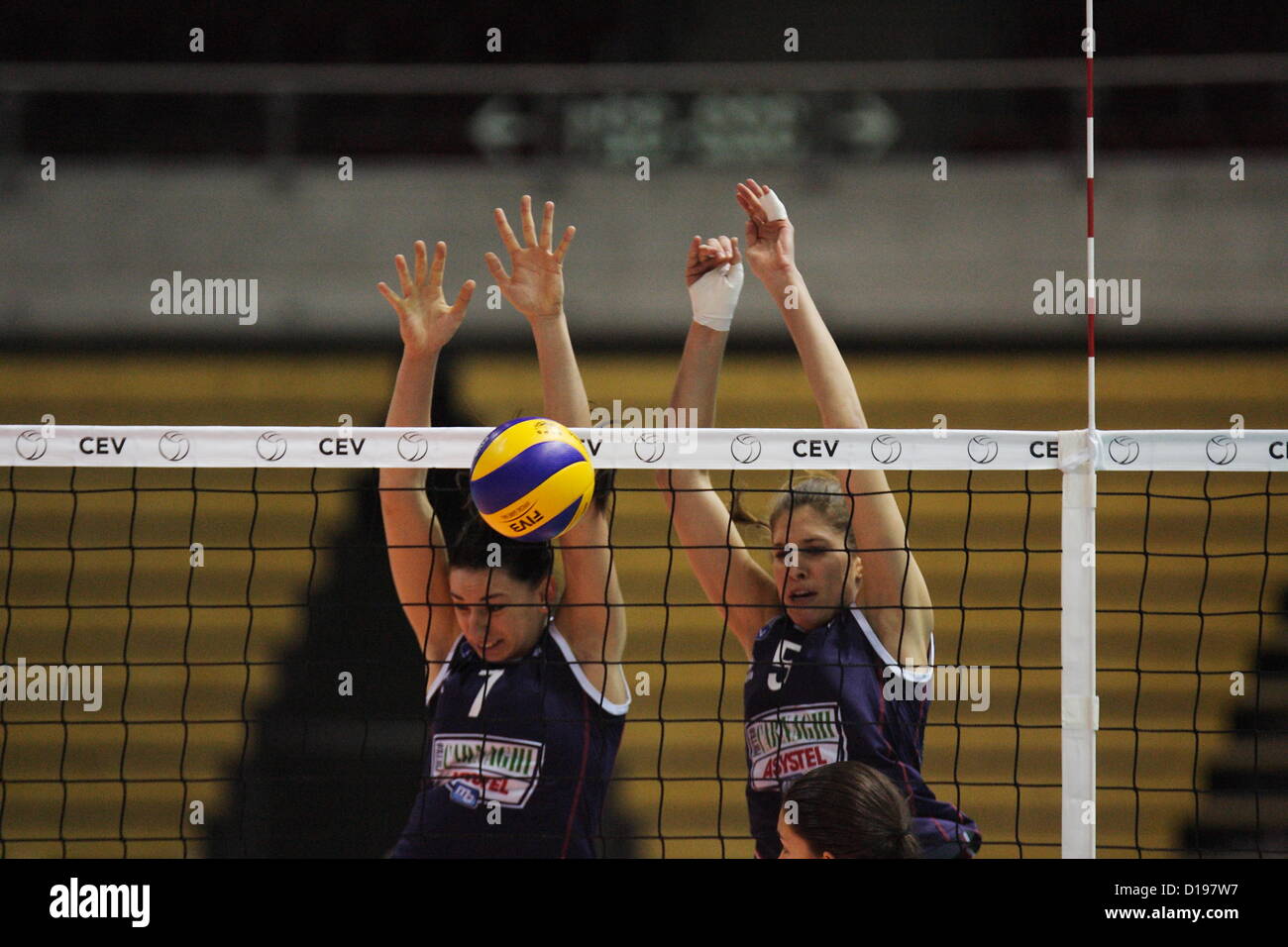 Klineman hi-res stock photography and images - Alamy