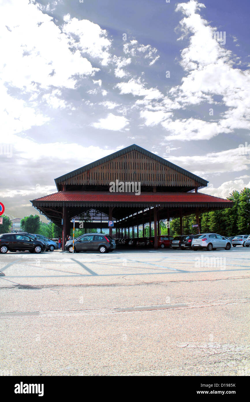 Market square of Alba, with its imposing wooden building (Piazza del ...