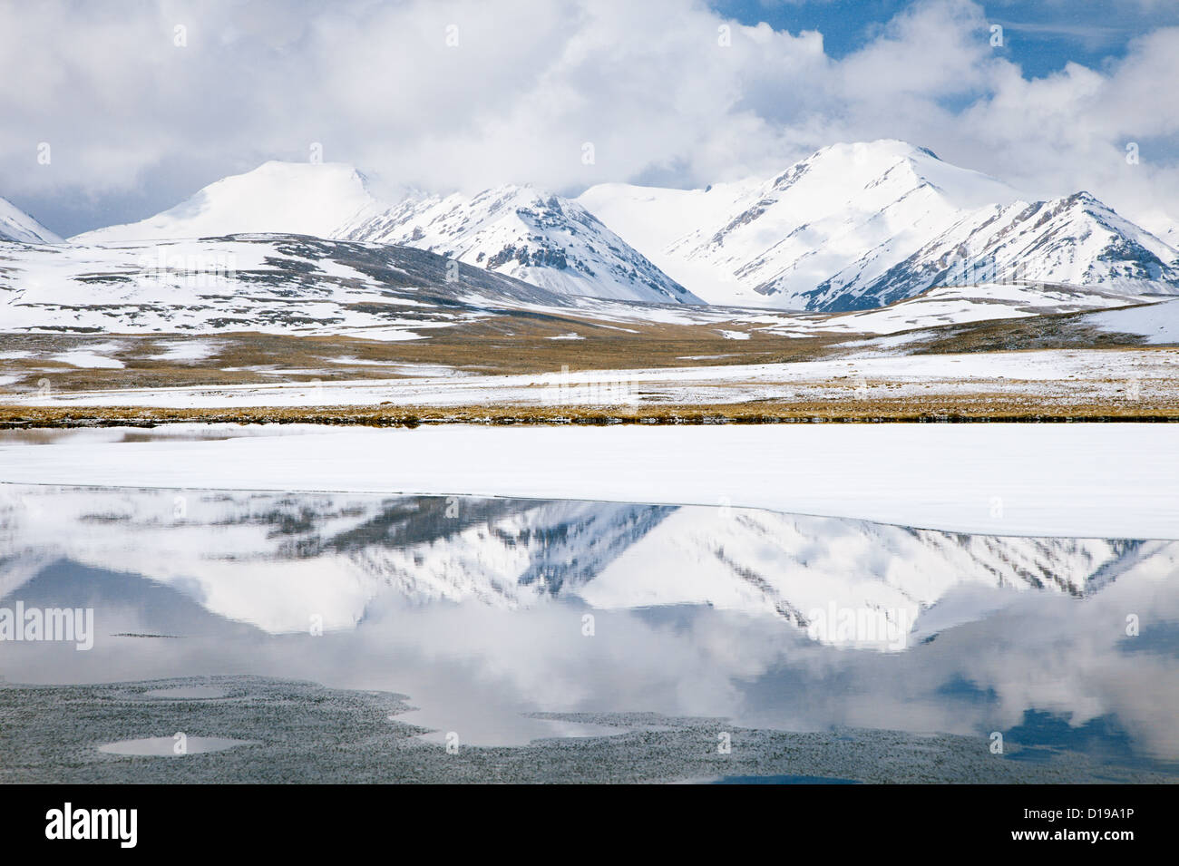 Barskoon valley in Kyrgyzstan, high Tyan Shan mountains Stock Photo - Alamy
