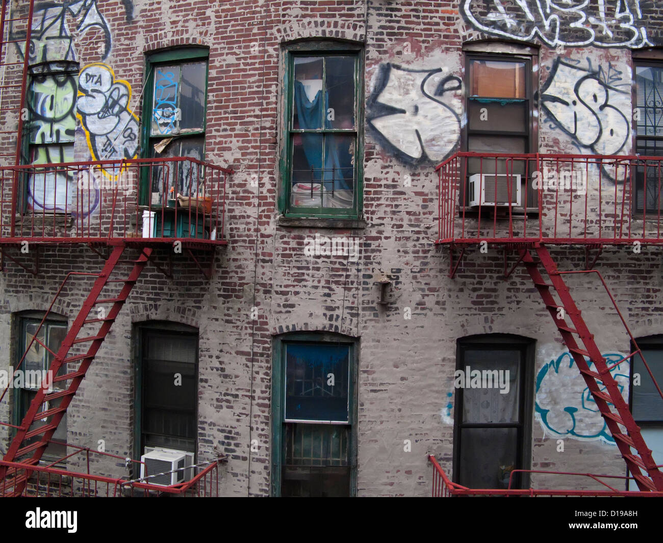 Tenement house new york hi-res stock photography and images - Alamy