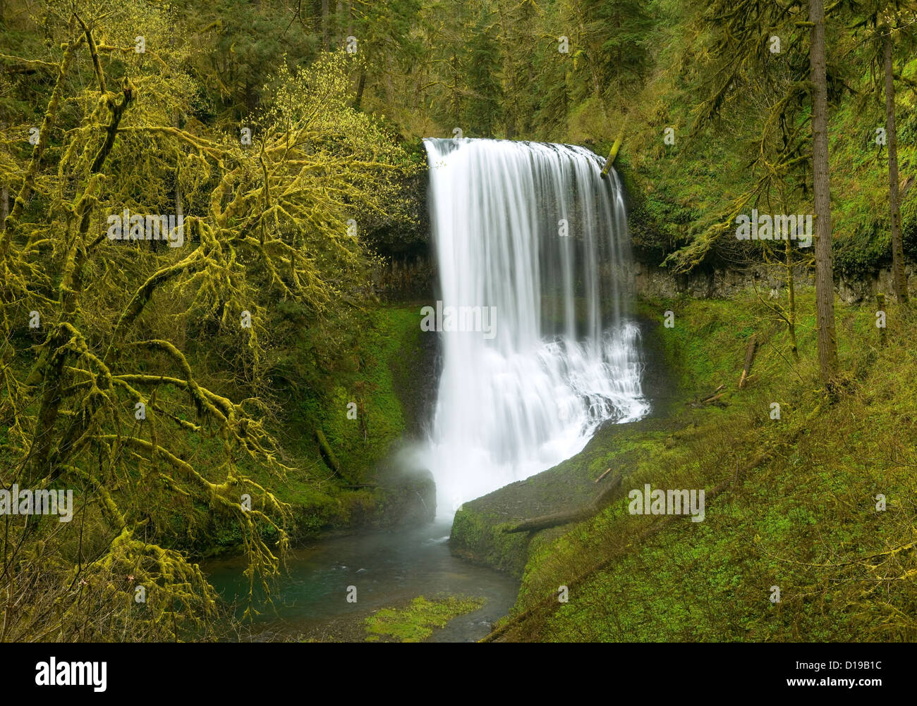 Cascade foothills hi-res stock photography and images - Alamy