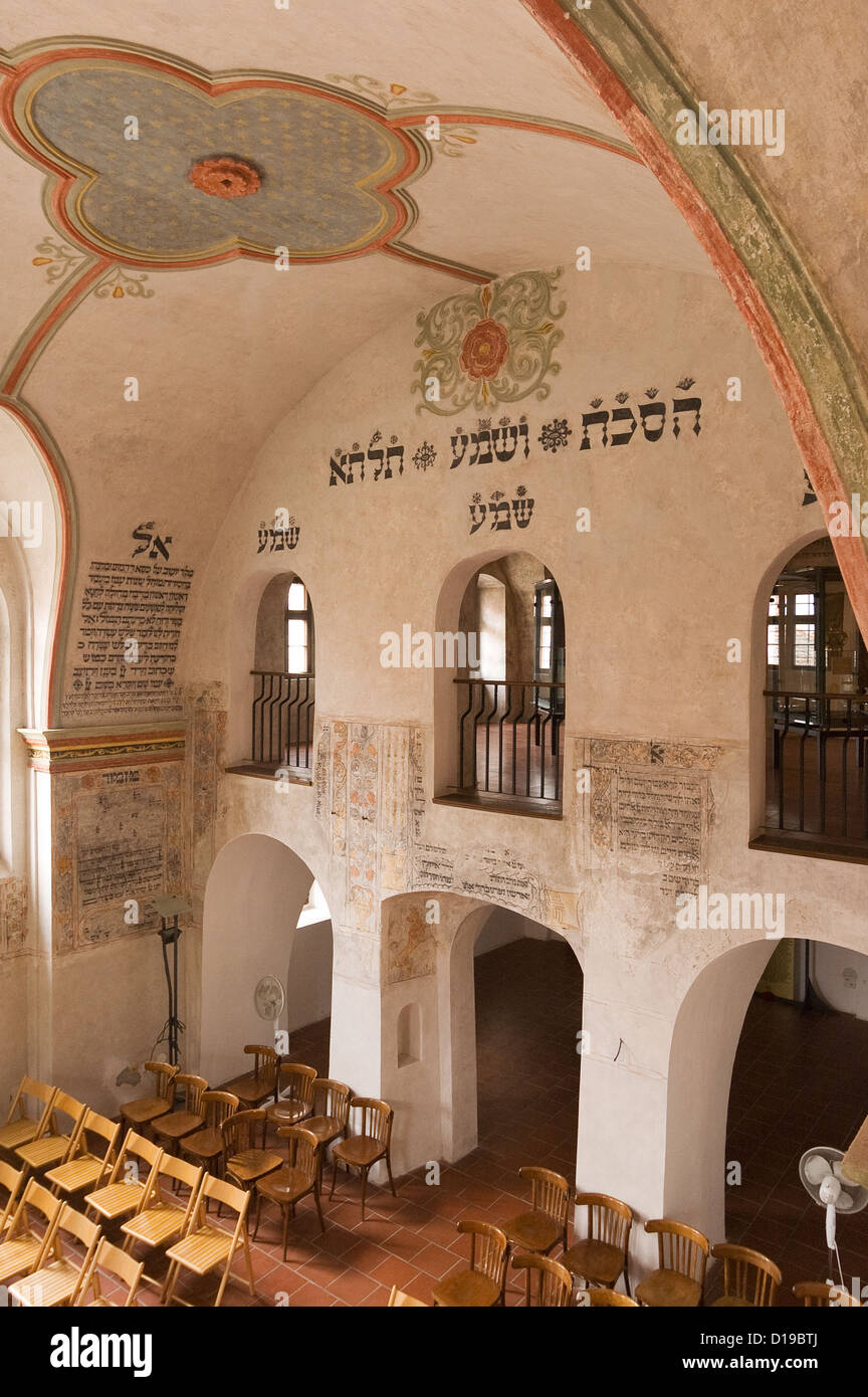 Interior new synagogue new jewish hi-res stock photography and images ...