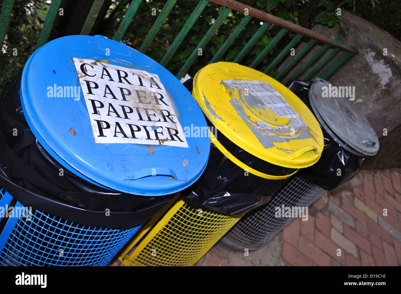 Recycling recycle bins italy hi-res stock photography and images - Alamy