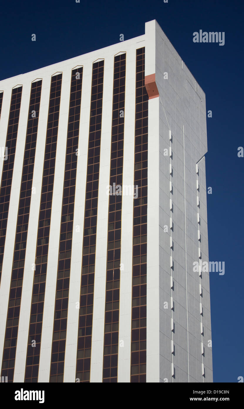 Gold windows hi-res stock photography and images - Alamy