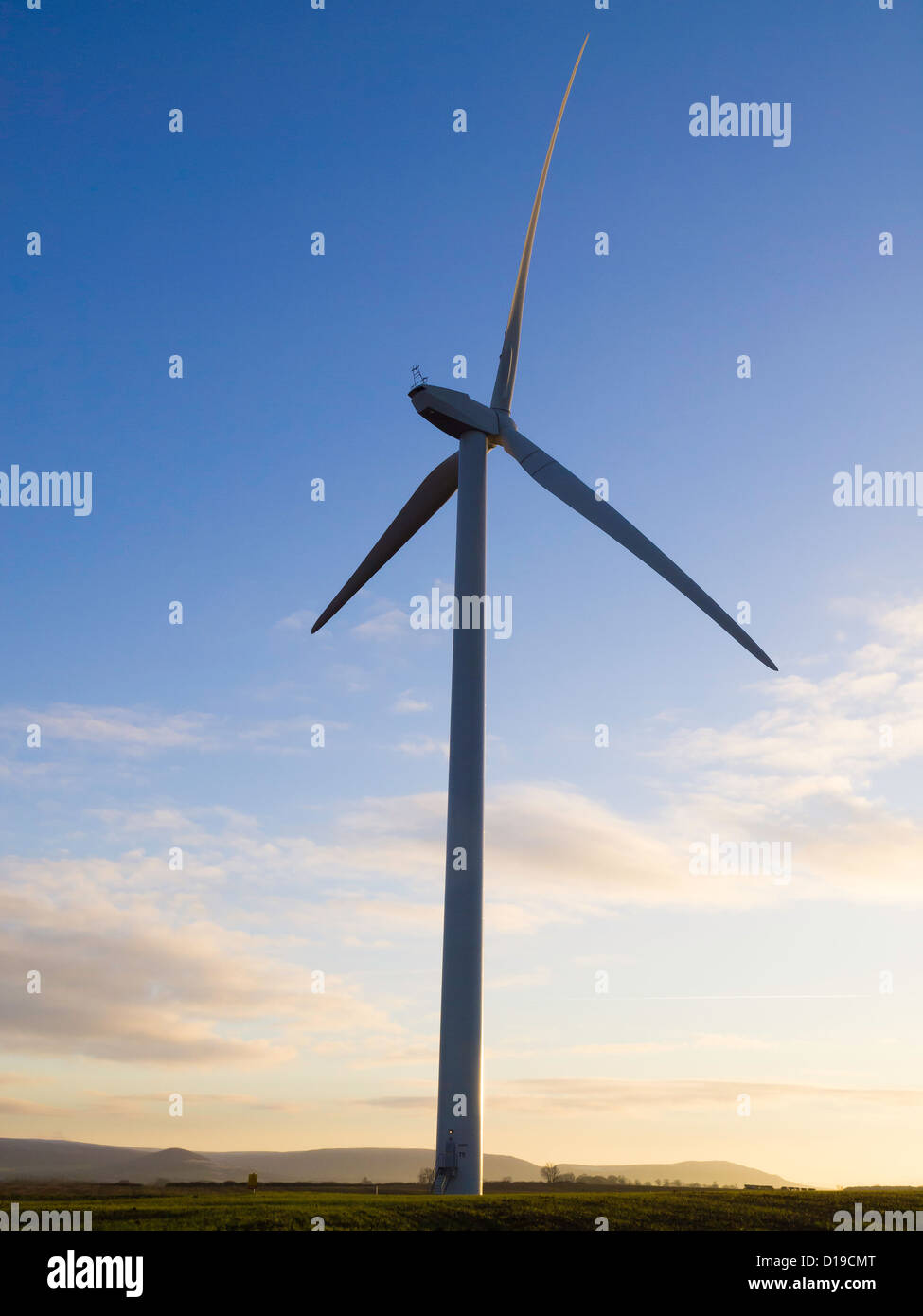 Wind turbine type hi-res stock photography and images - Alamy