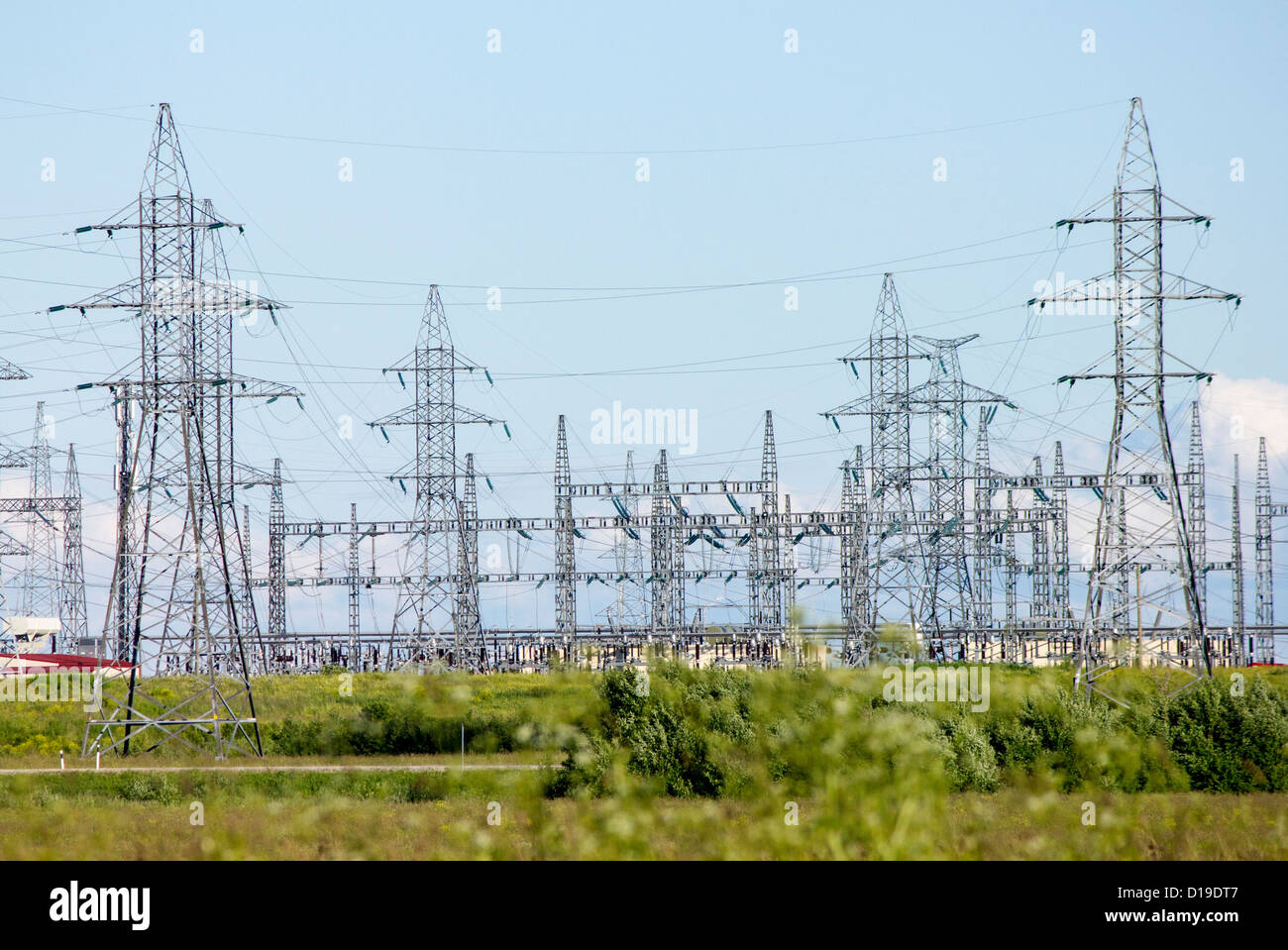 Electric poles with buildings hi-res stock photography and images - Alamy
