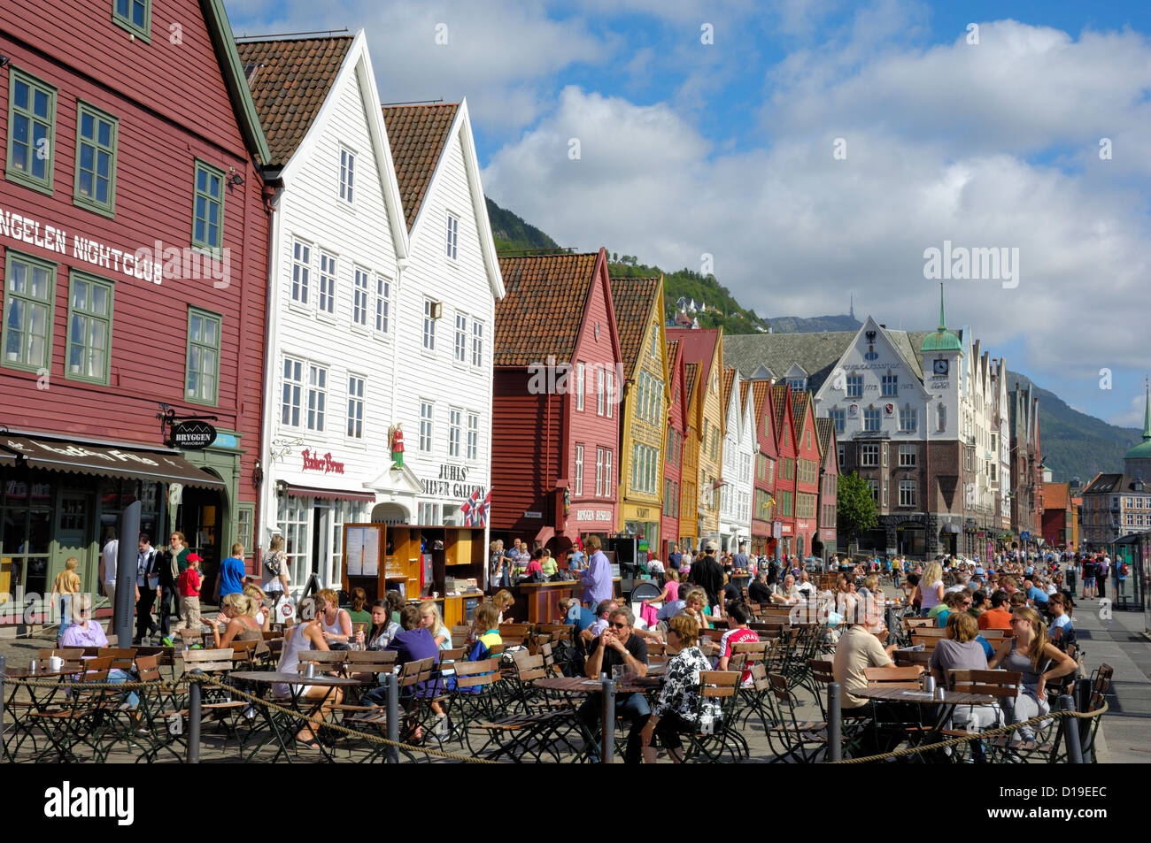 Street Cafe on the waterfront, Bryggen, Vagen harbour, Bergen ...