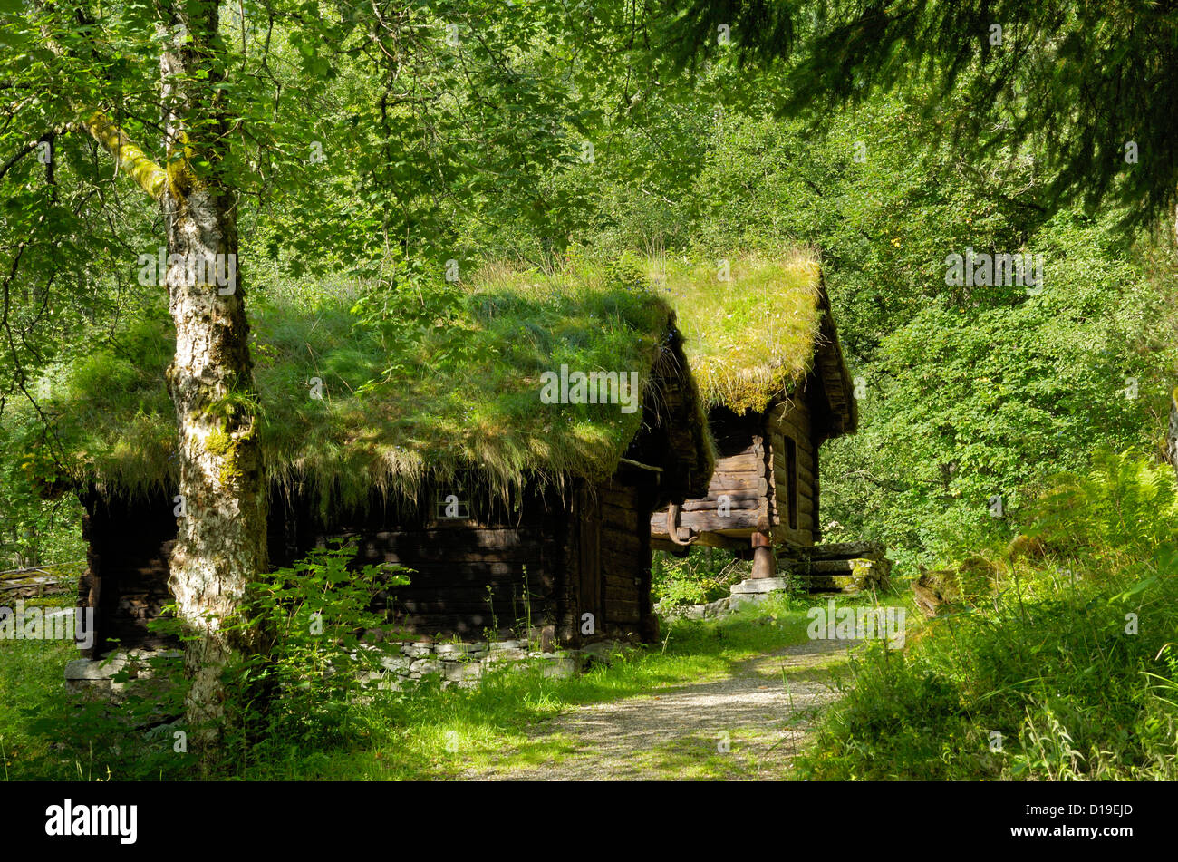 Turf huts hi-res stock photography and images - Alamy