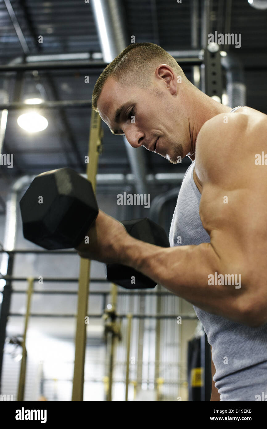 Bicep anatomy hi-res stock photography and images - Alamy
