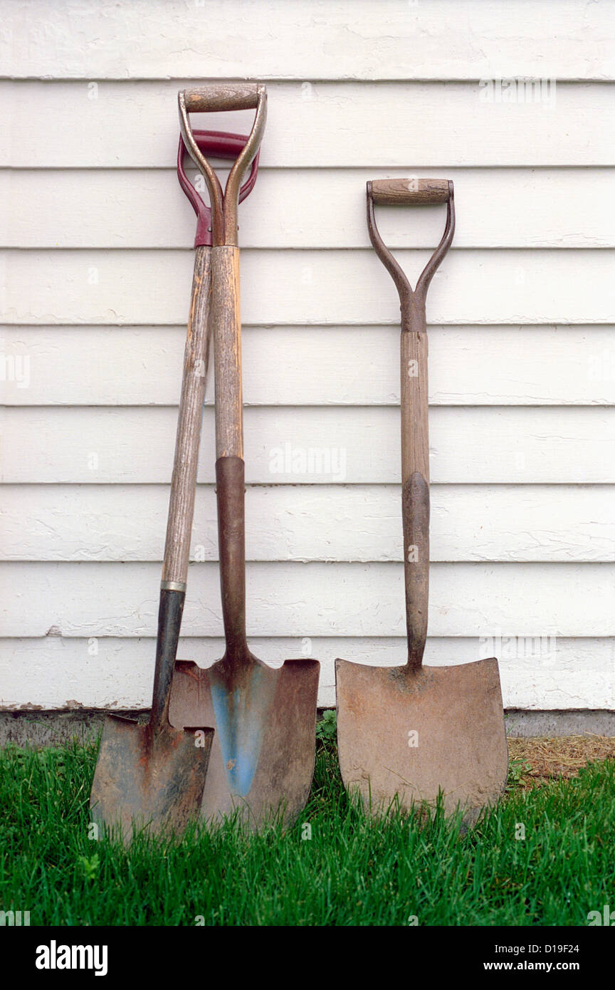 Small shovels hi-res stock photography and images - Alamy