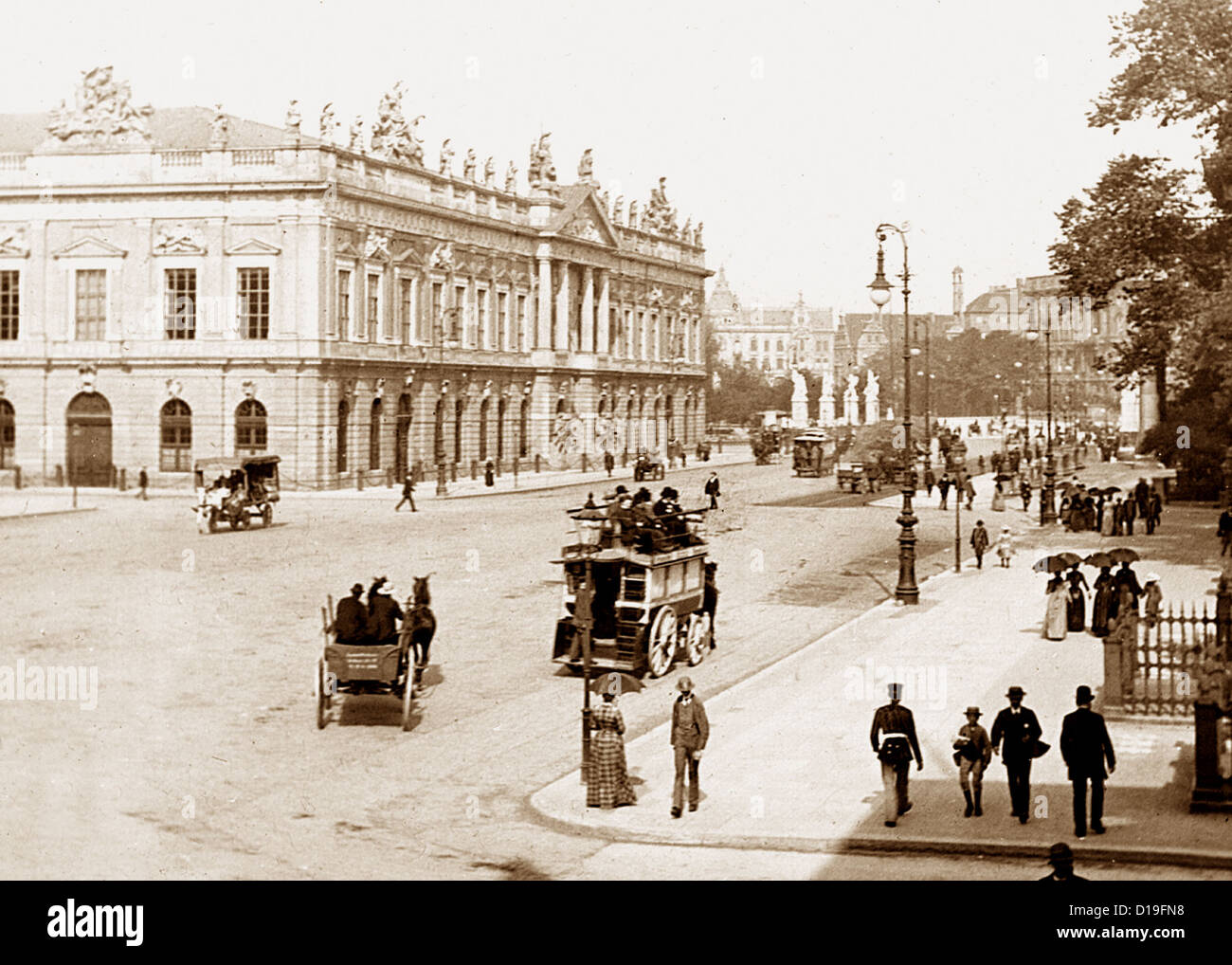 Berlin vintage bus germany hi-res stock photography and images - Alamy