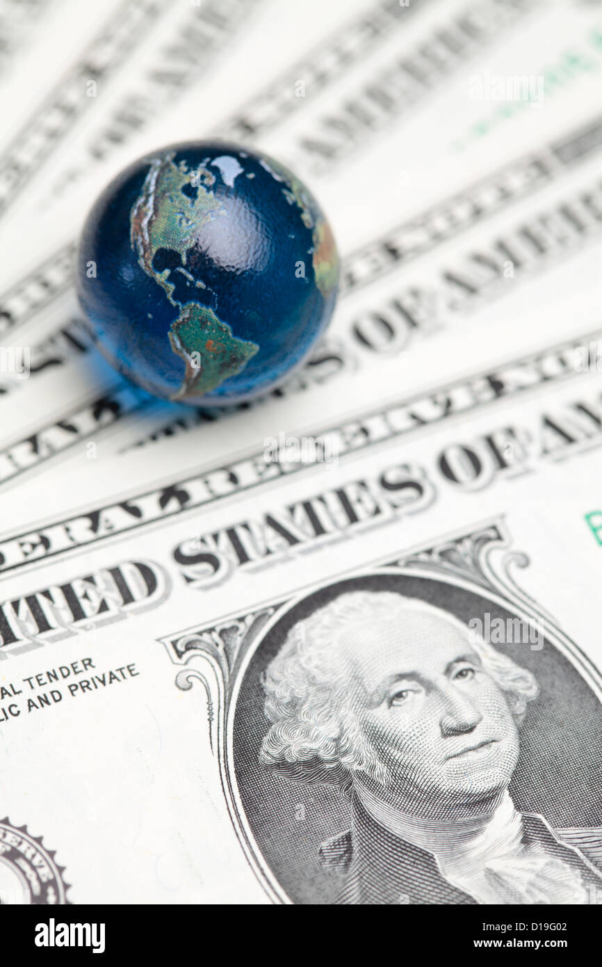 Global money earth hi-res stock photography and images - Alamy