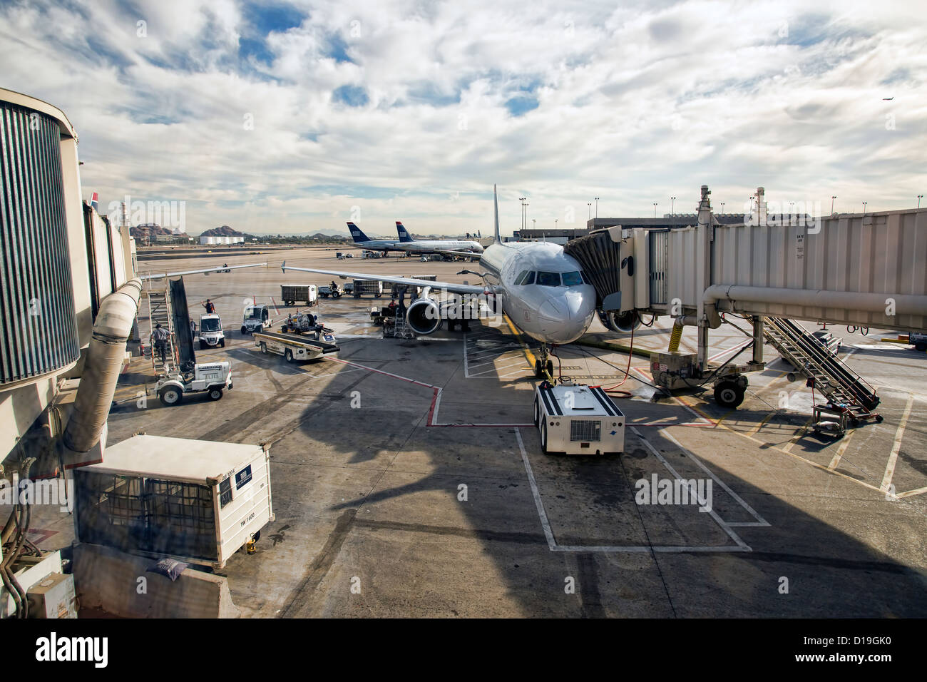Aircraft gate hi-res stock photography and images - Alamy