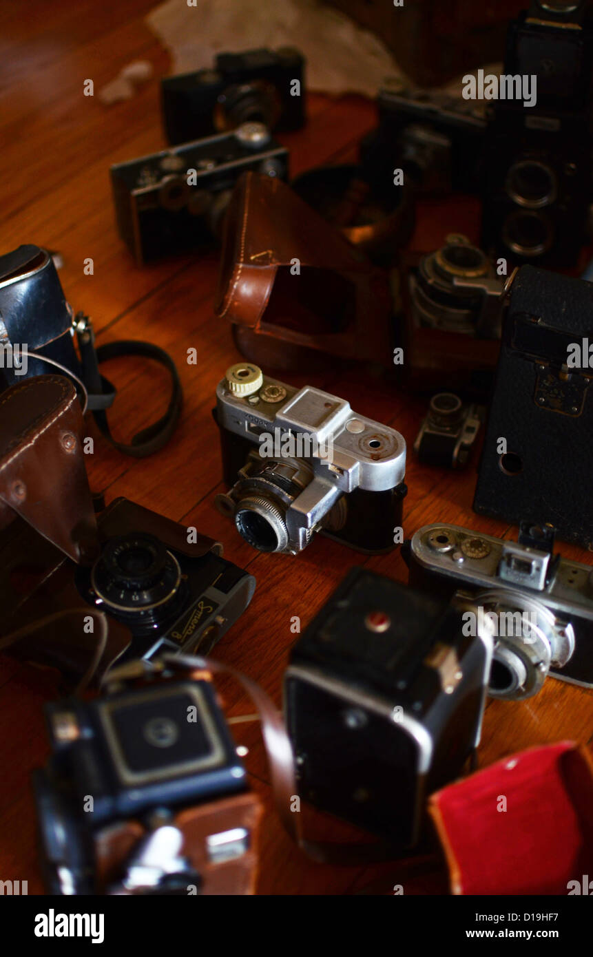 Old Cameras Collection Stock Photo - Alamy