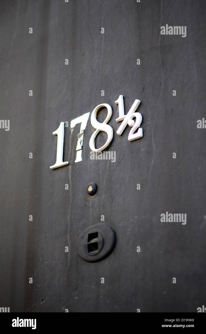 Number 1 on door hi-res stock photography and images - Alamy