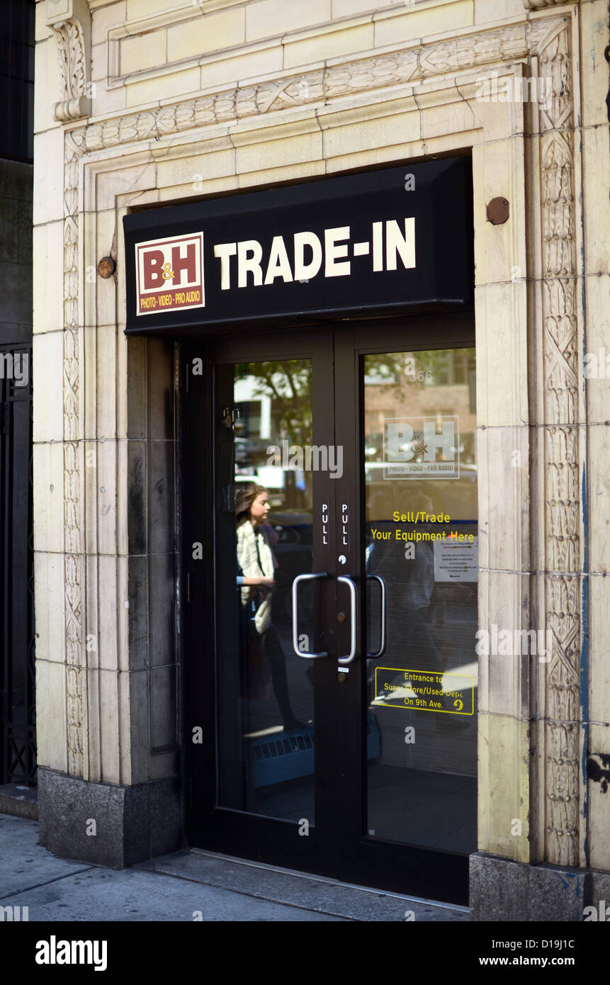 B&H Photo and Video store Stock Photo - Alamy