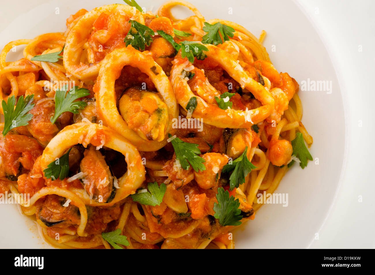 Spaghetti spicy seafood hi-res stock photography and images - Alamy