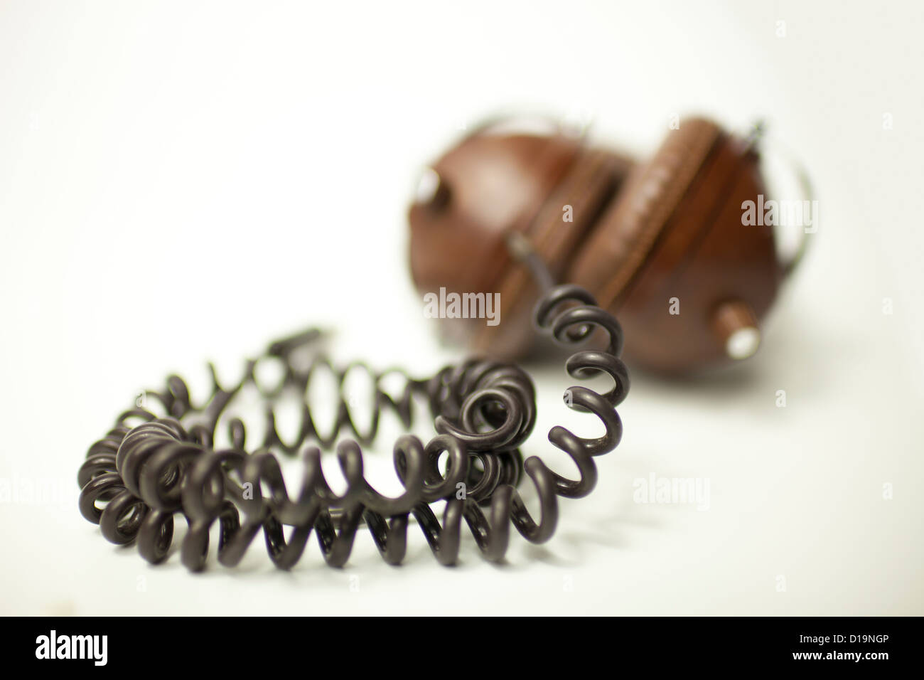 vintage old headphone Stock Photo - Alamy