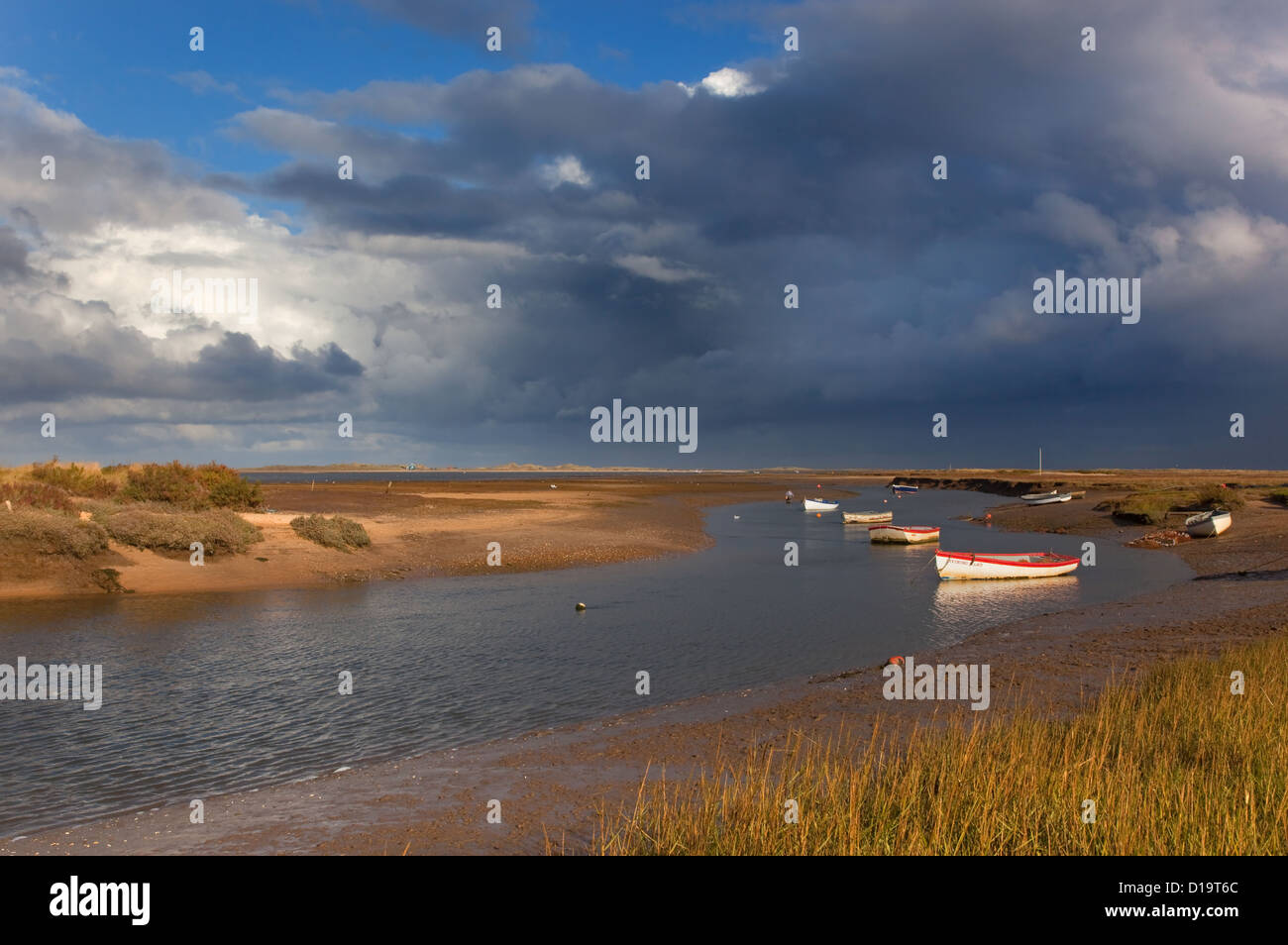 Stiffkey beach hi-res stock photography and images - Alamy