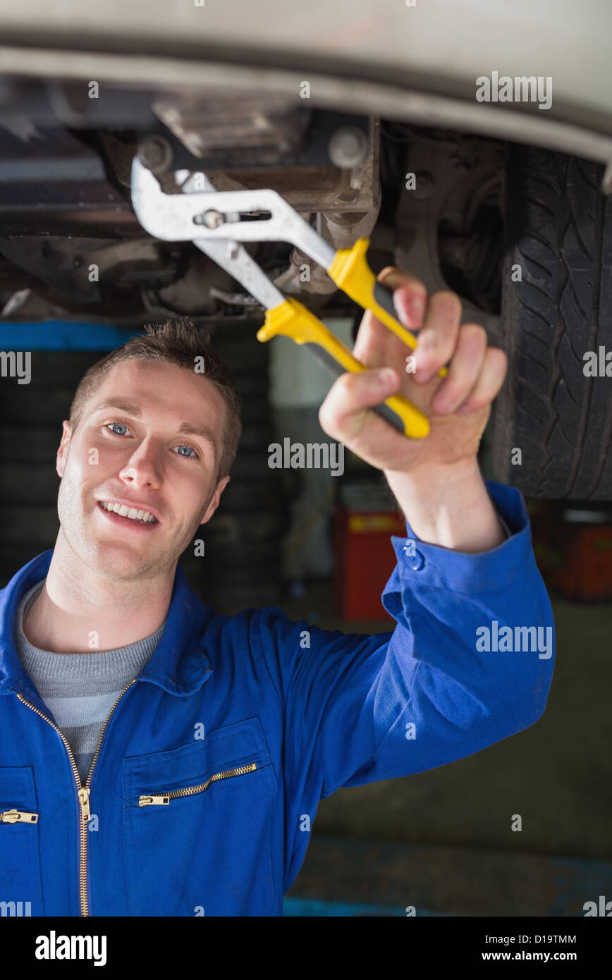 Hydraulic pliers hi-res stock photography and images - Alamy