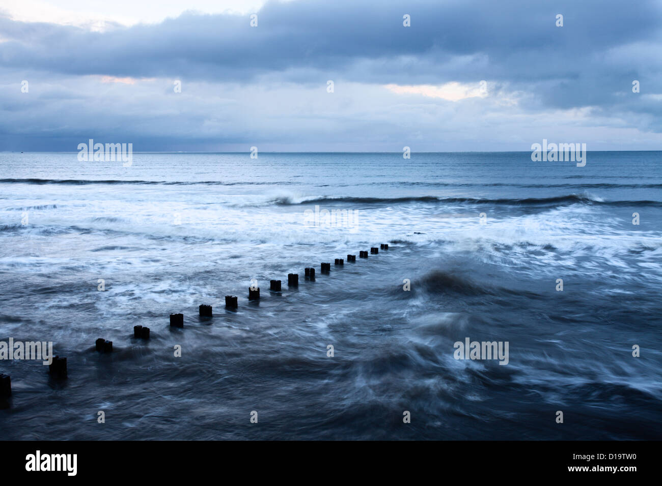 Bridlington groynes hi-res stock photography and images - Alamy