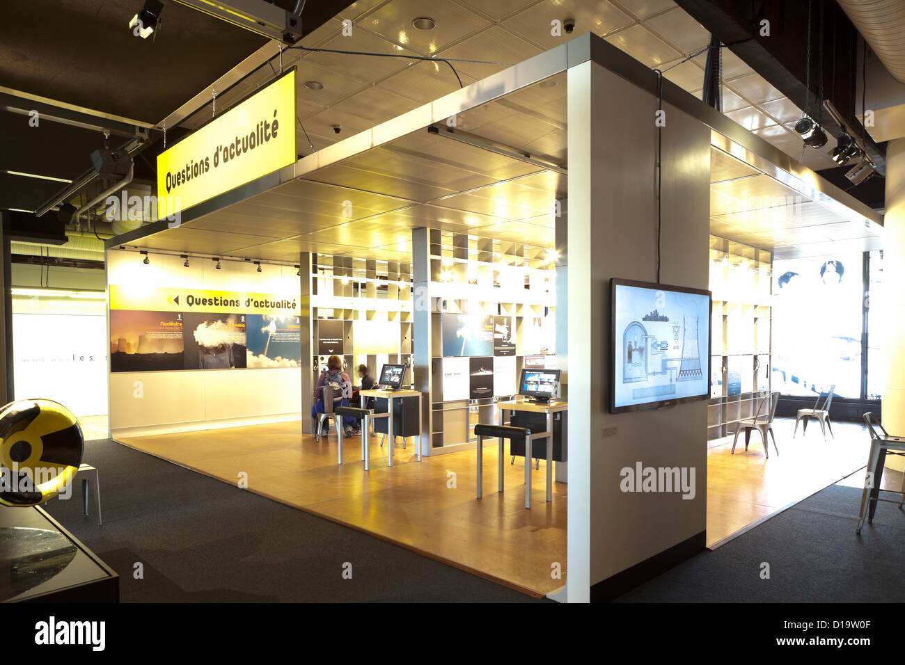 French science and industry museum hi-res stock photography and images ...