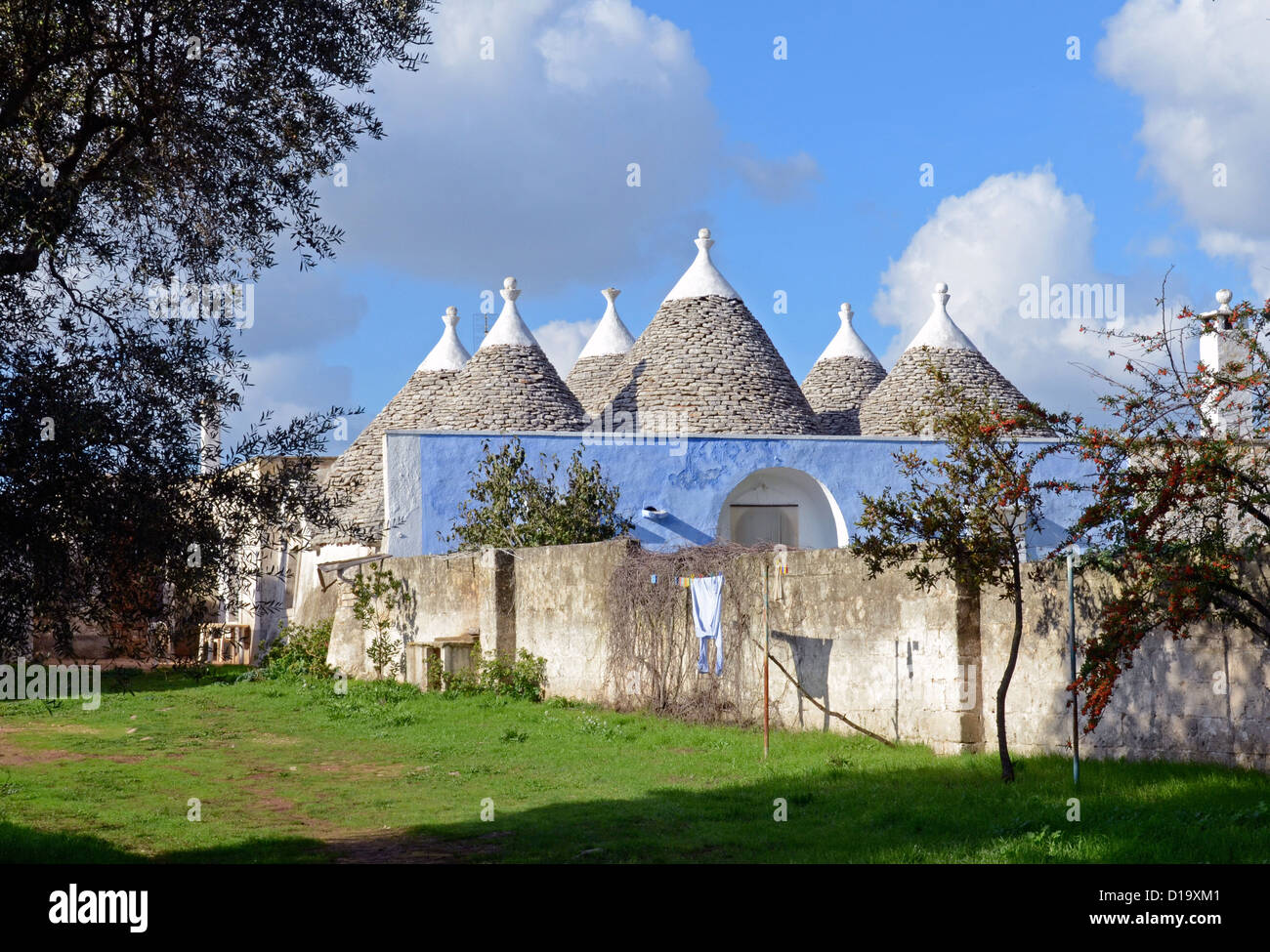 Trulli in Puglian countryside, Italy Stock Photo - Alamy