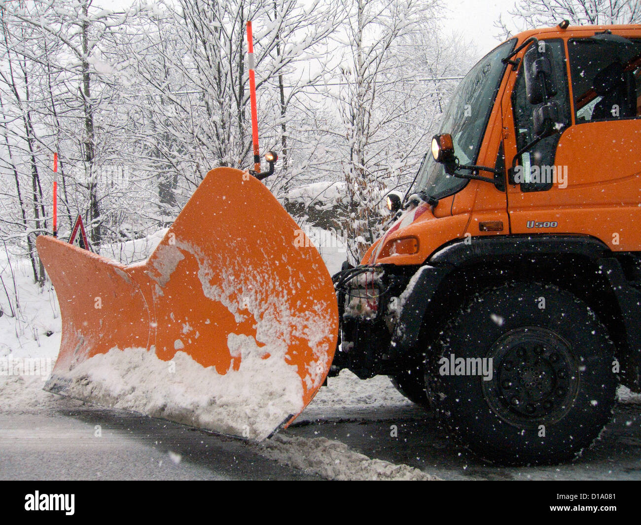 Sideways snow hi-res stock photography and images - Alamy