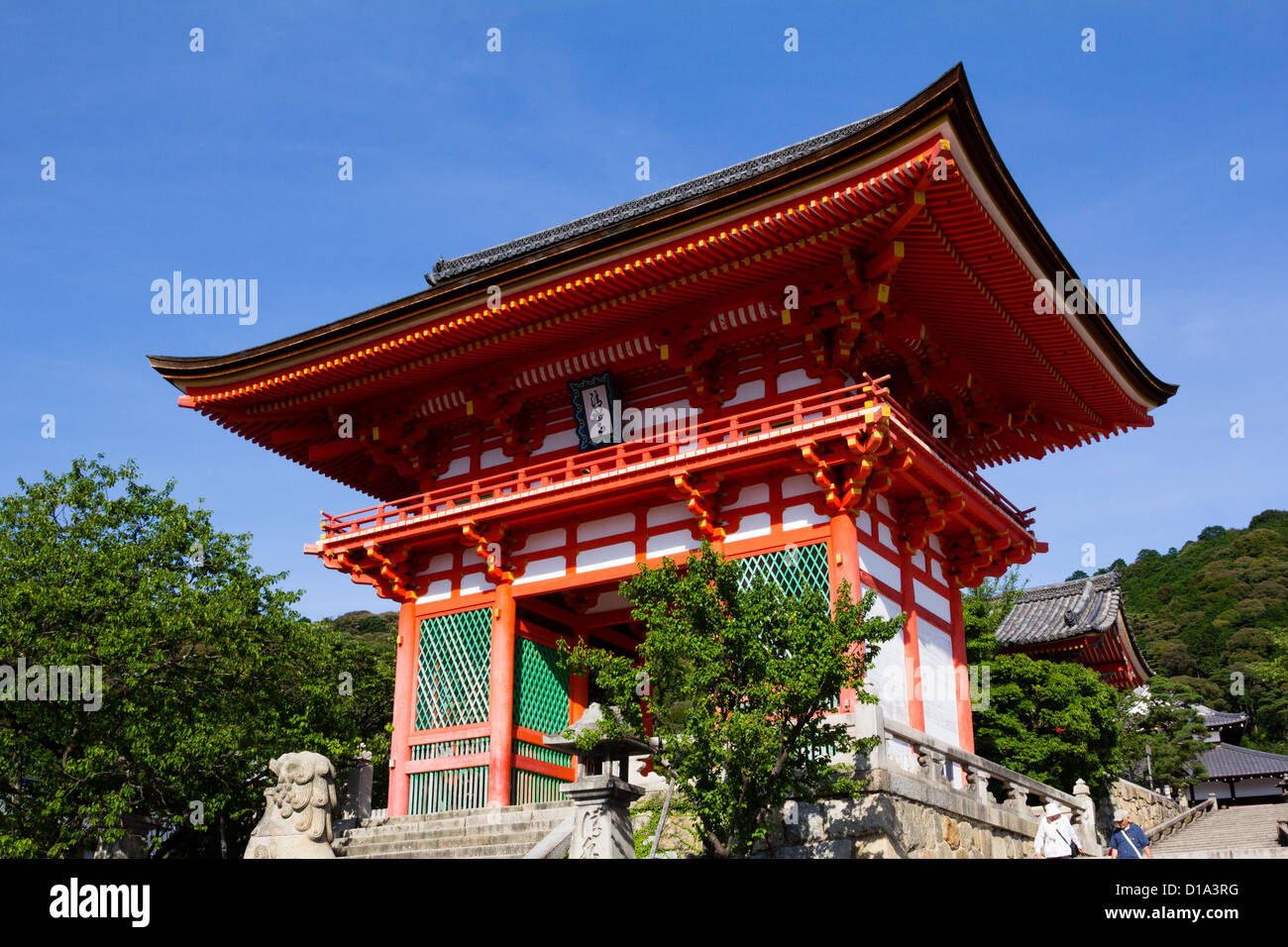 KYOTO, JAPAN Traditional architecture, Kiyomizu-dera temple Stock Photo ...