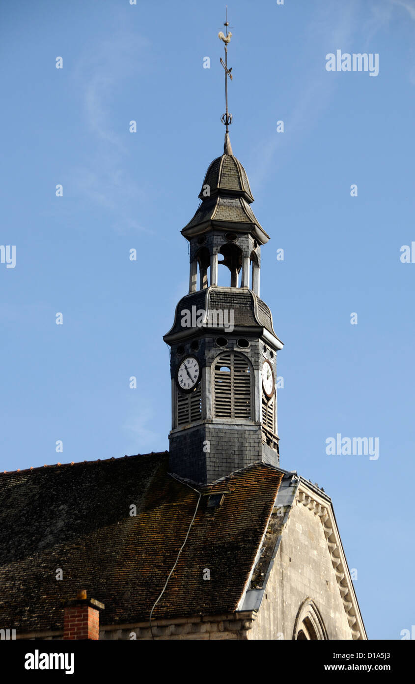 Dame de chatillon hi-res stock photography and images - Alamy