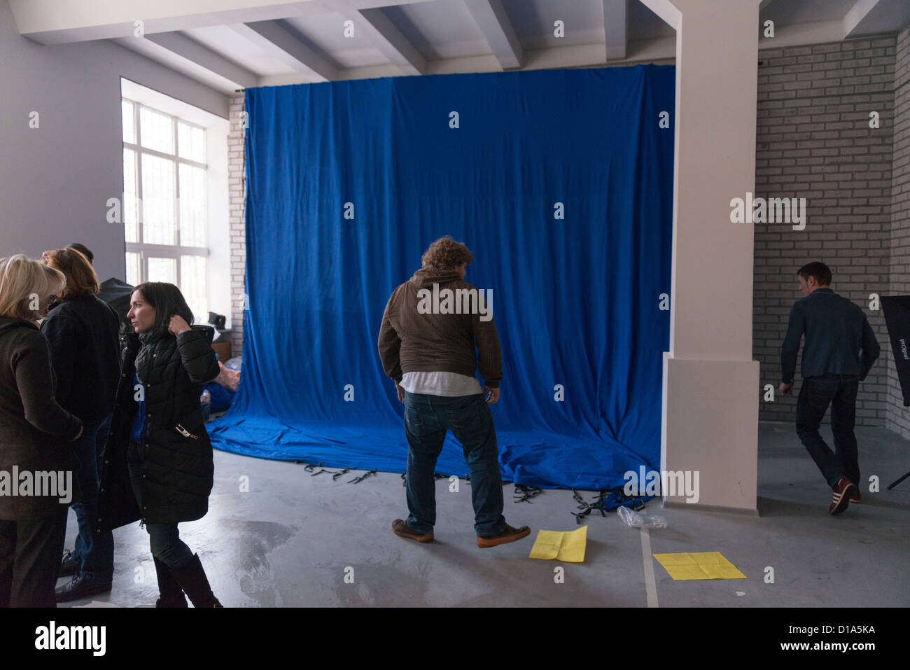 actor costume shoot backstage video production chromakey crew film ...