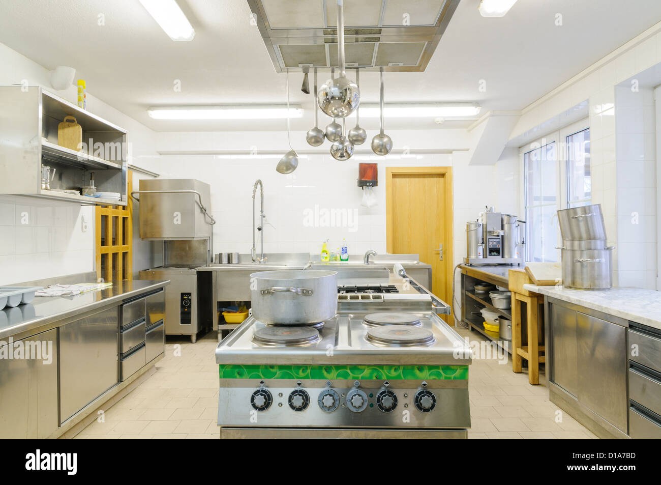 Real hotel kitchen Stock Photo - Alamy