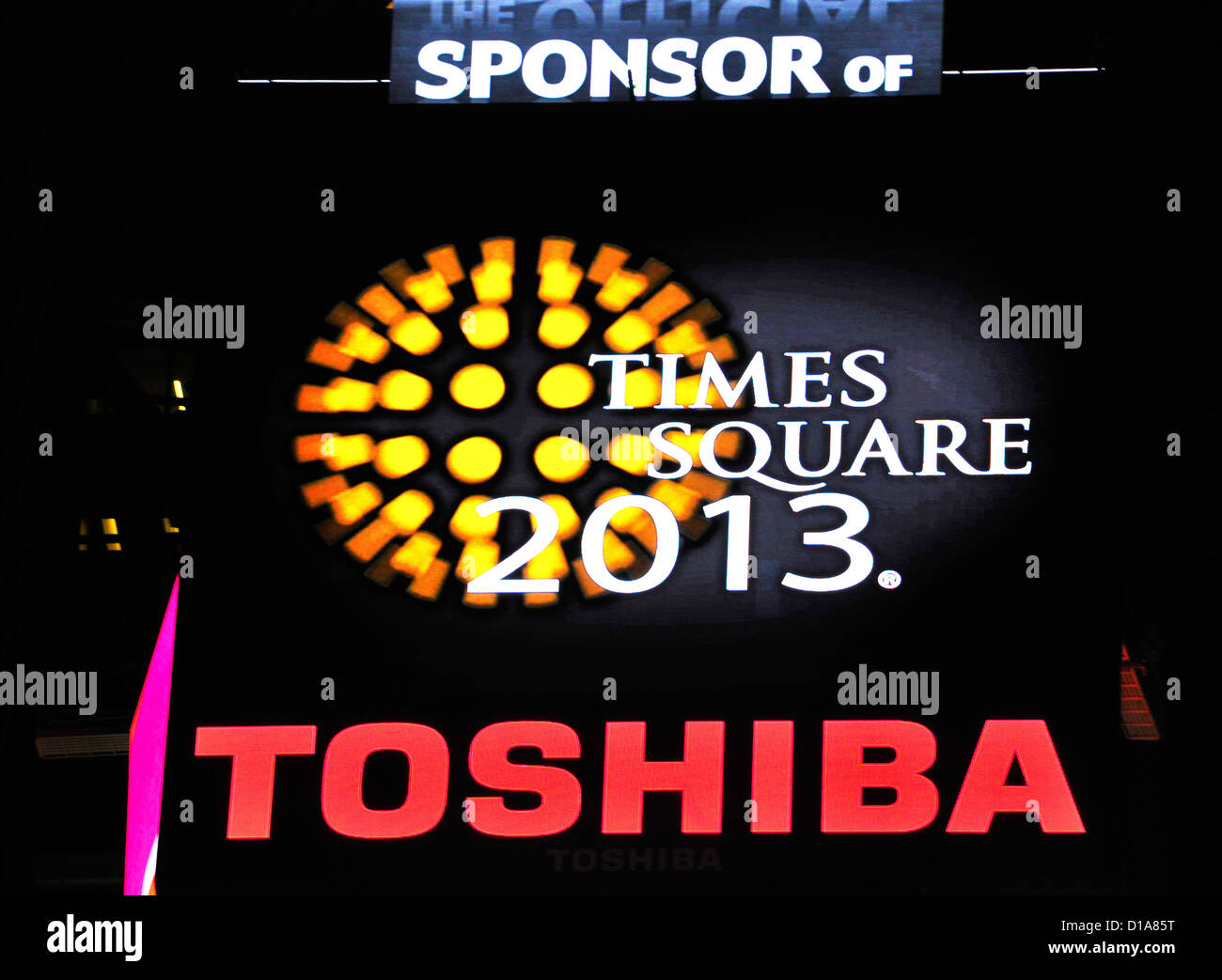 Times square new year ball drop hi-res stock photography and images - Alamy