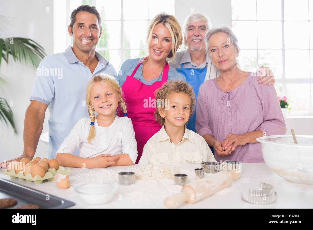 Family cooking together Stock Photo - Alamy