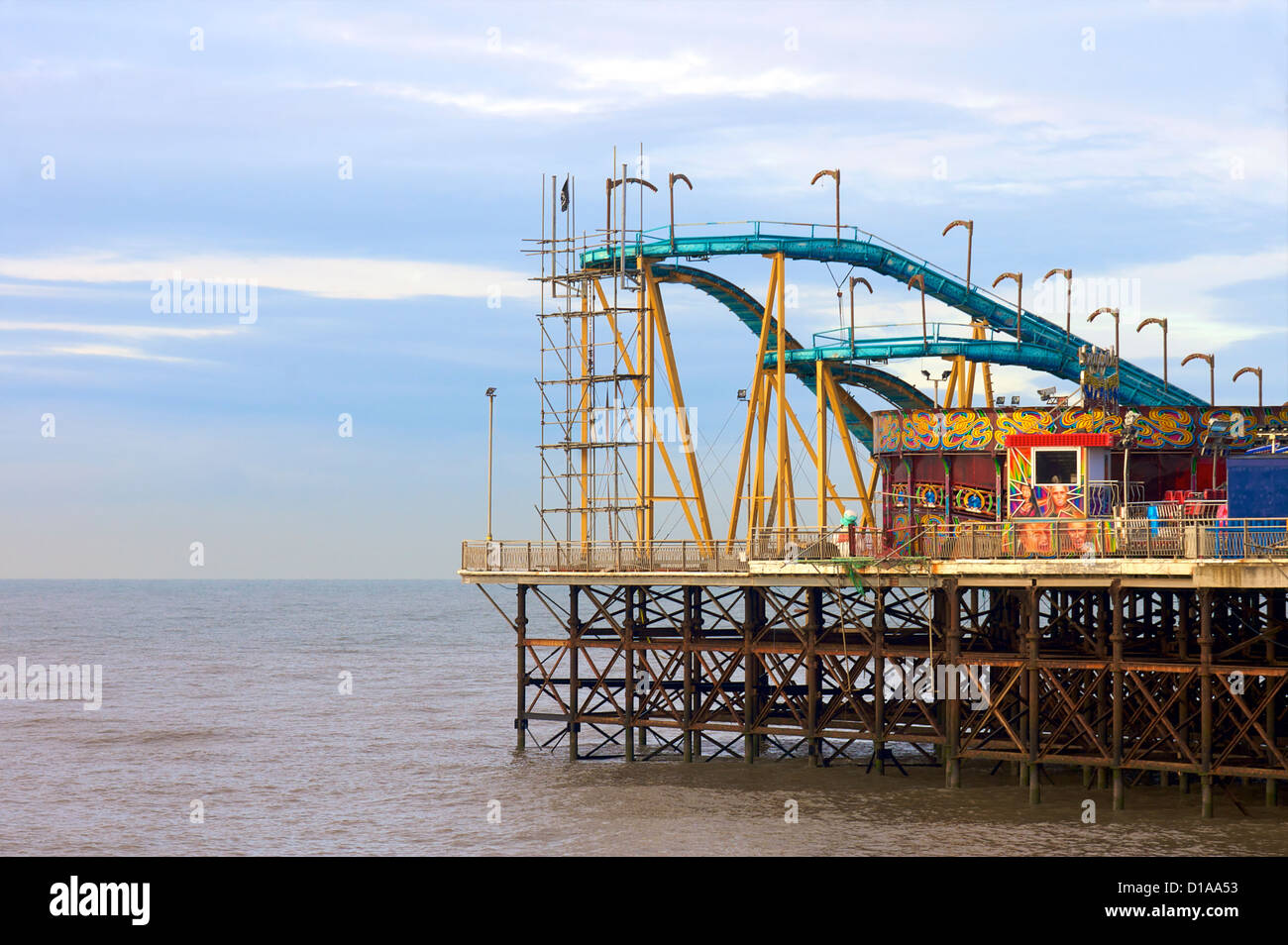 Amusement rides on end of south pier,Blackpool, in winter Stock Photo ...