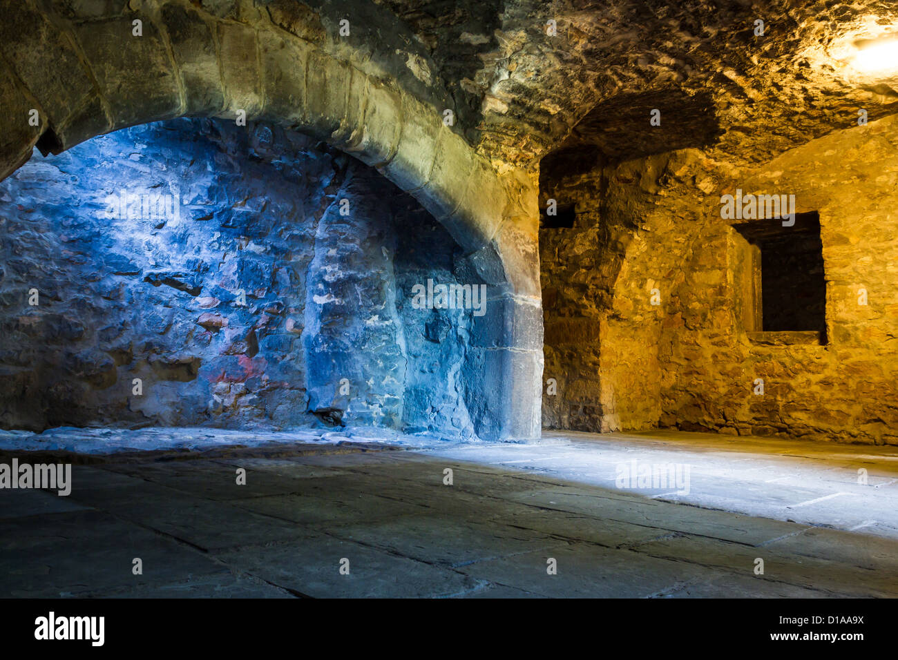 Medieval dungeon chamber hi-res stock photography and images - Alamy