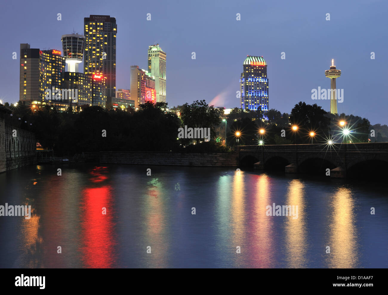 Niagara falls skyline hi-res stock photography and images - Alamy