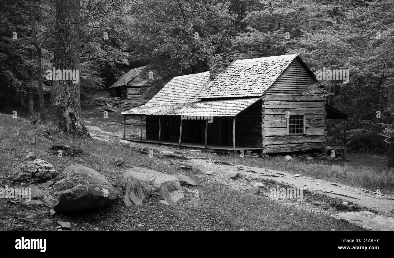 Log cabin old usa Black and White Stock Photos & Images - Alamy