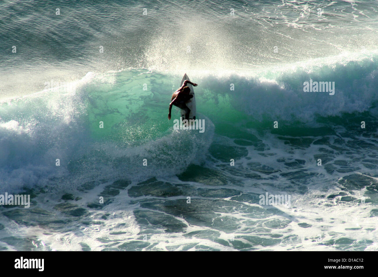 Riding big wave hi-res stock photography and images - Alamy