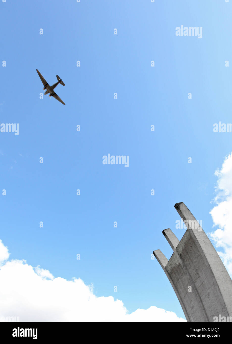 Berlin airlift hi-res stock photography and images - Alamy