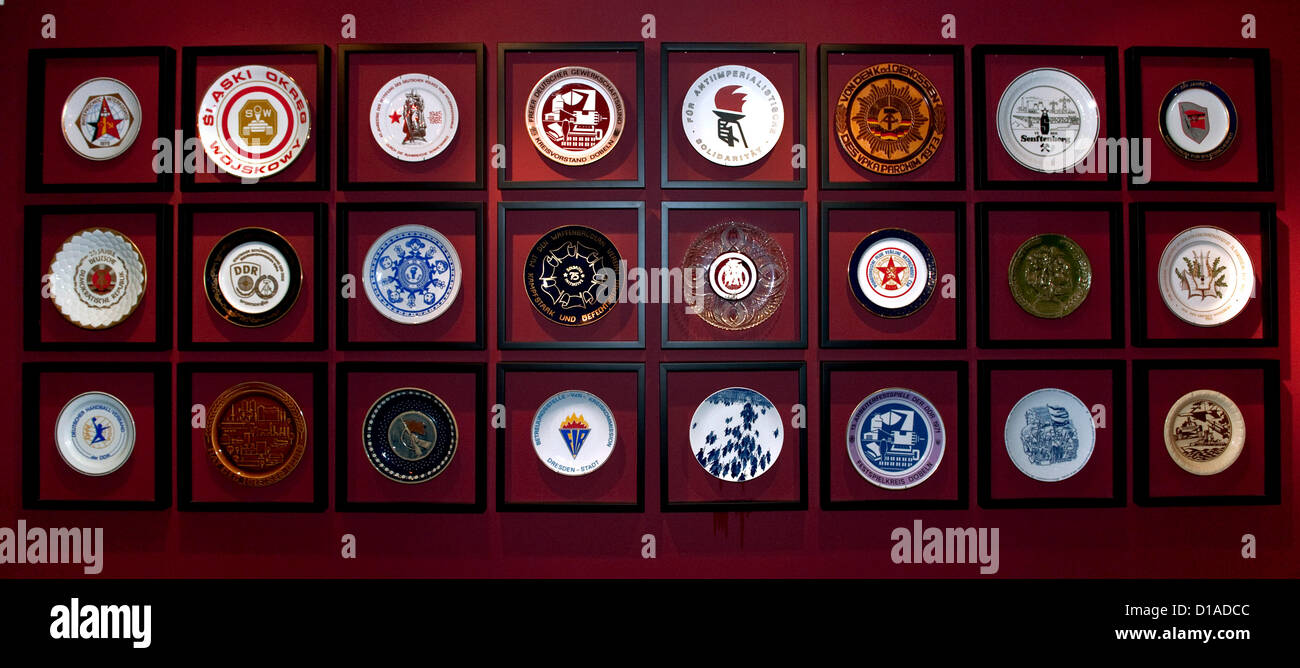 Dec. 12, 2012 - Culver City, CA, US - Commemorative plates on display ...