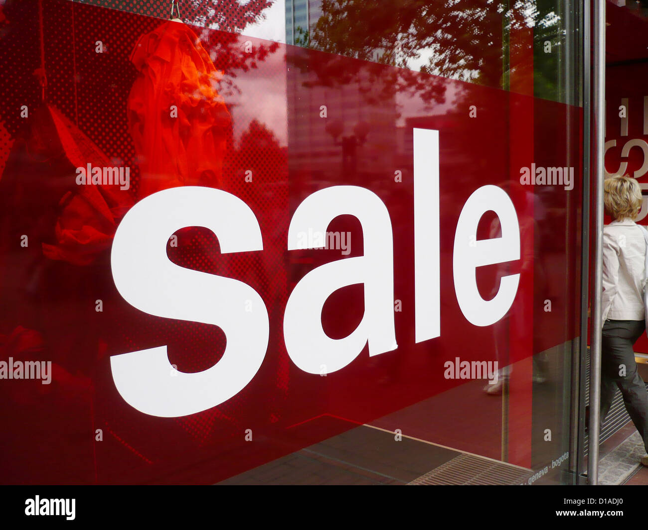 Sale lettering hi-res stock photography and images - Alamy