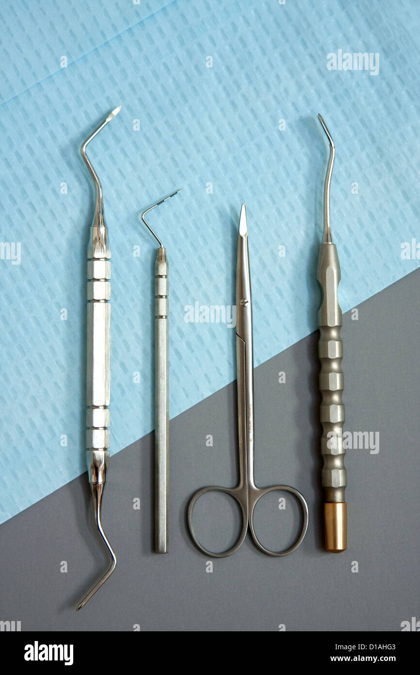 Various surgical instruments hi-res stock photography and images - Alamy