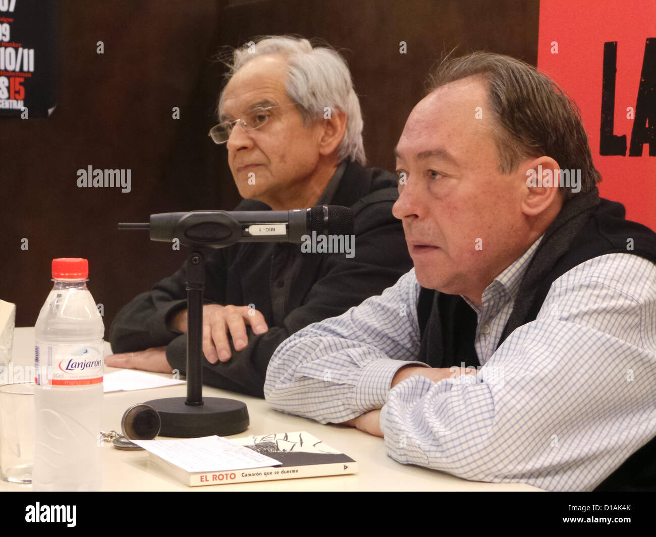 The cartoonist El Roto, Andrés García Rábago (left) from the newspaper ...