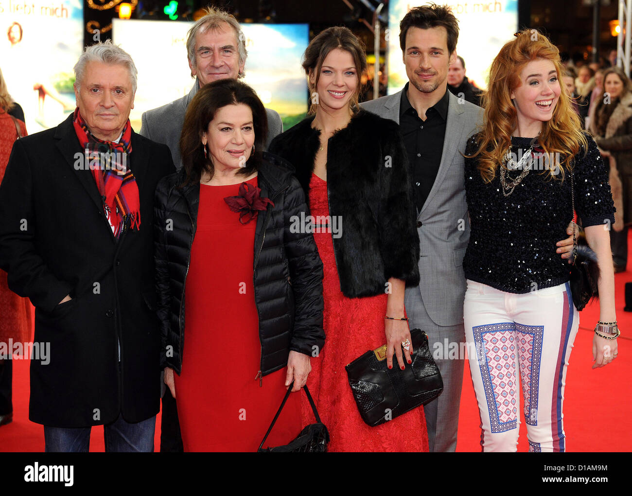 Actors Henry Huebchen (L-R), Peter Prager, Hannelore Elsner, Jessica ...