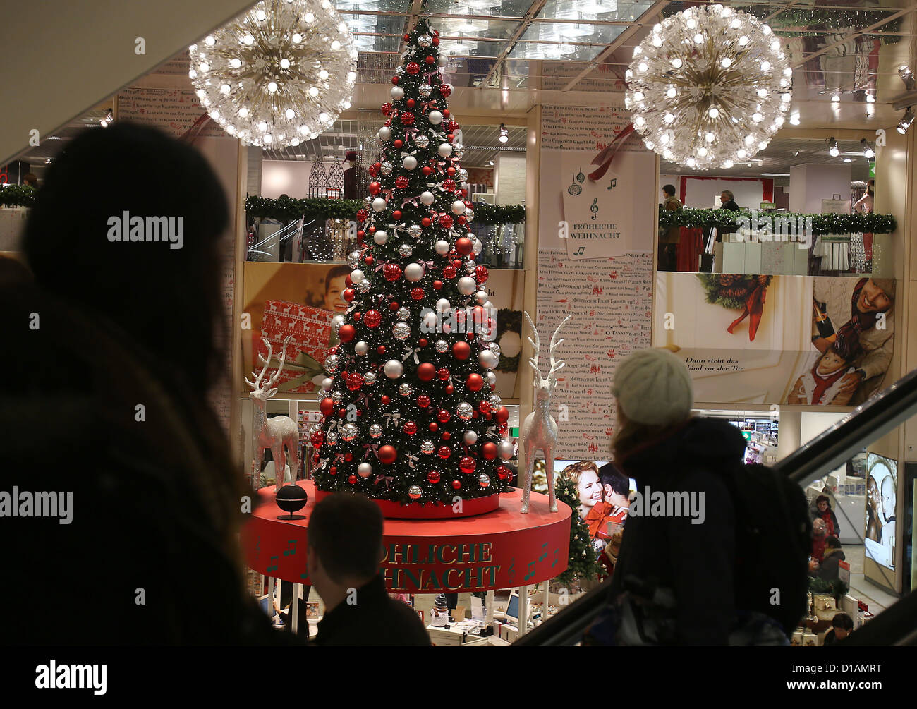 A decorated Christmas tree stands in a department store in Cologne ...