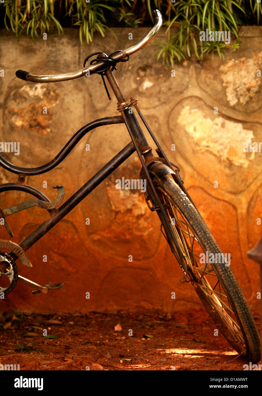 Vintage Bicycle, Jianshui, Yunnan Province, China Stock Photo - Alamy